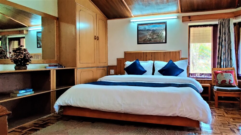 Bangloo - Cottage Hotels in Manali | Luxury Cottage | Treetops Cottage
